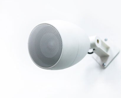 CVGAUDIO Flo308W - Широкополосные всепогодные (IP65) акустические системы для систем фонового звука и использования как в помещении, так и на открытом воздухе