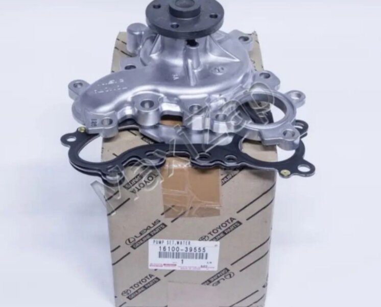 Насос водяной (помпа) Toyota арт.1610039555