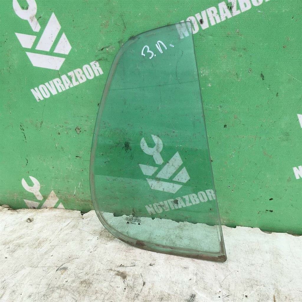 Стекло двери задней правой (форточка) VW Polo 94-99