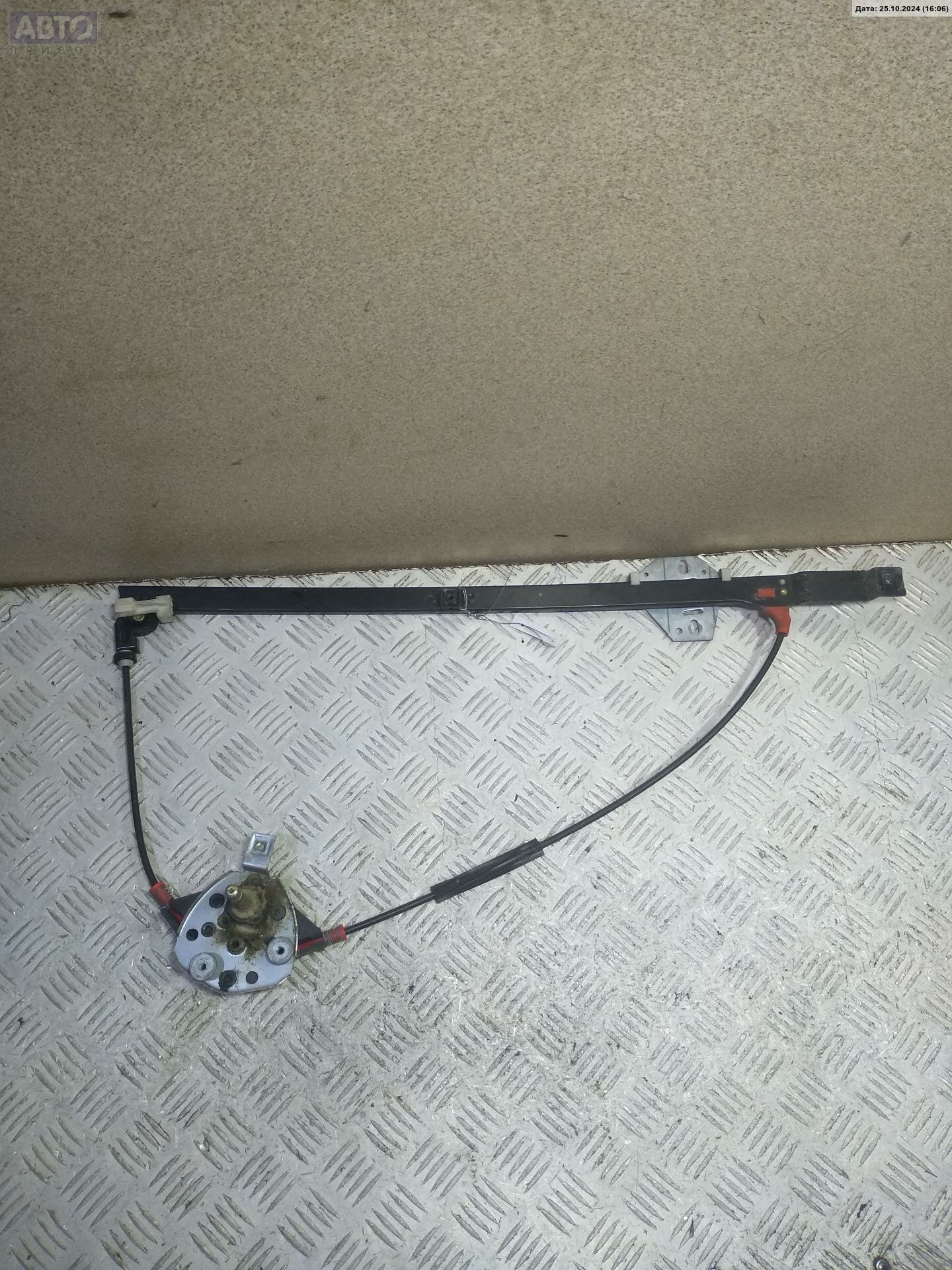 Стеклоподъемник механический передний правый Volkswagen Transporter T4