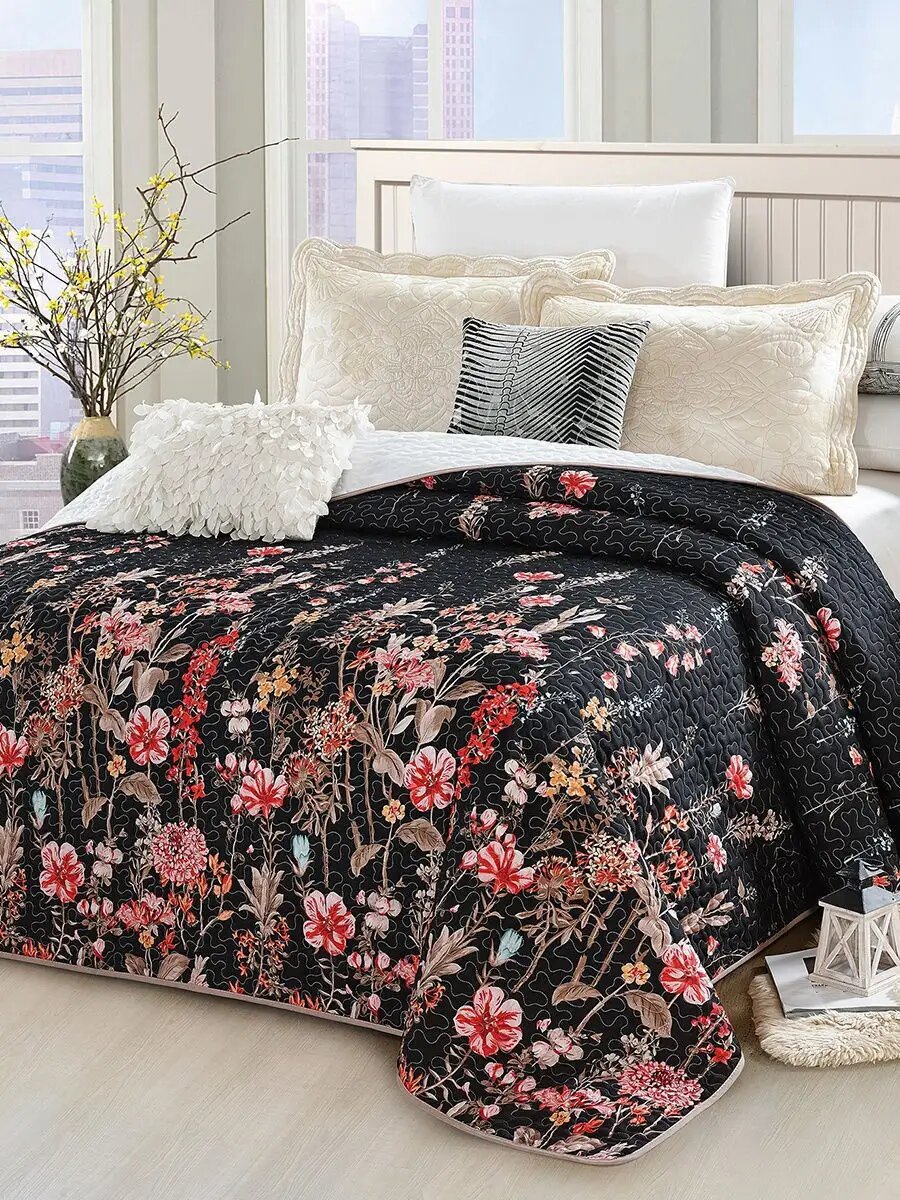 Покрывало на кровать 240х260 и 4 наволочки