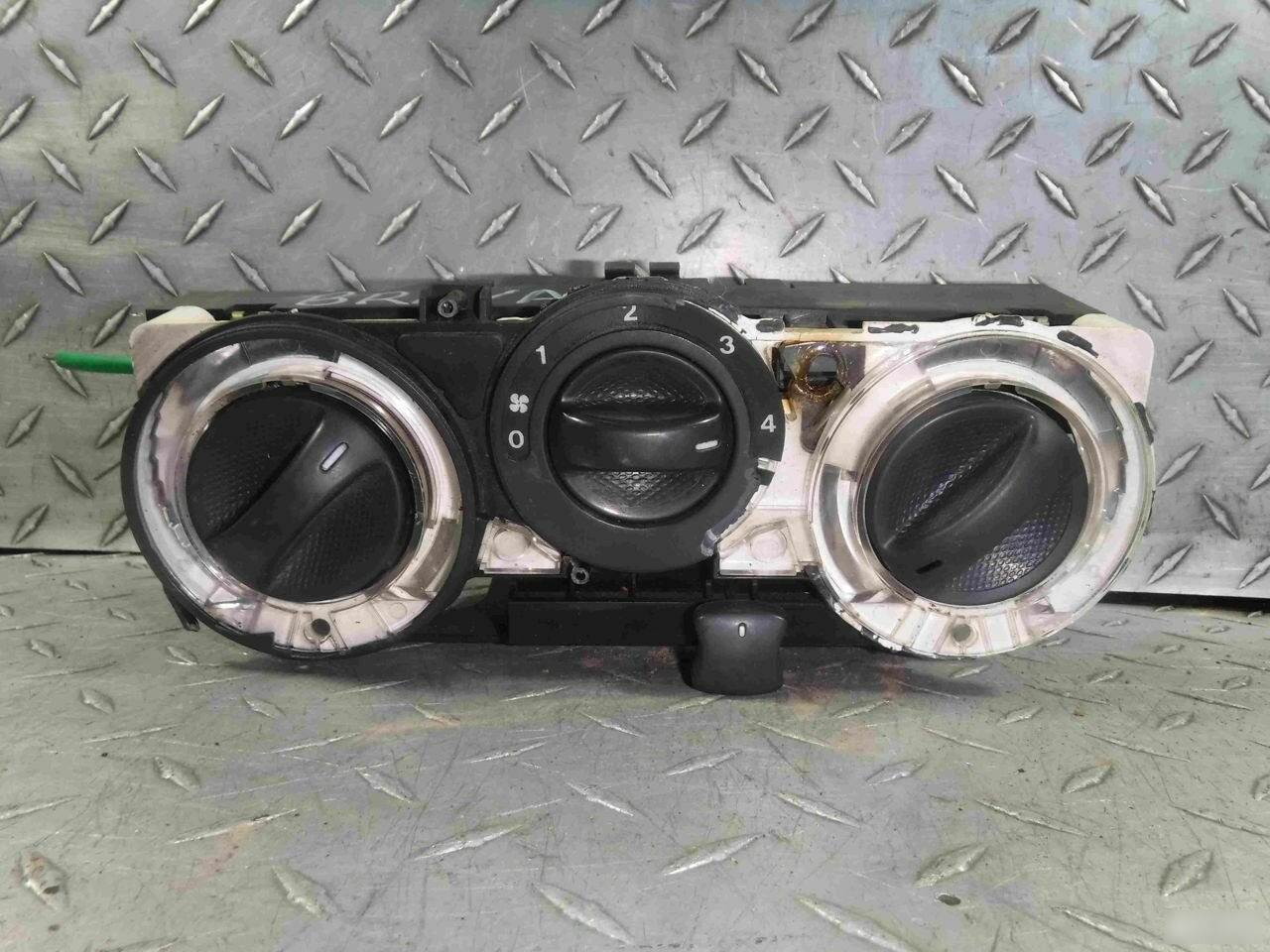 Блок управления отопителем FIAT Brava I (1995—2001) 46721975