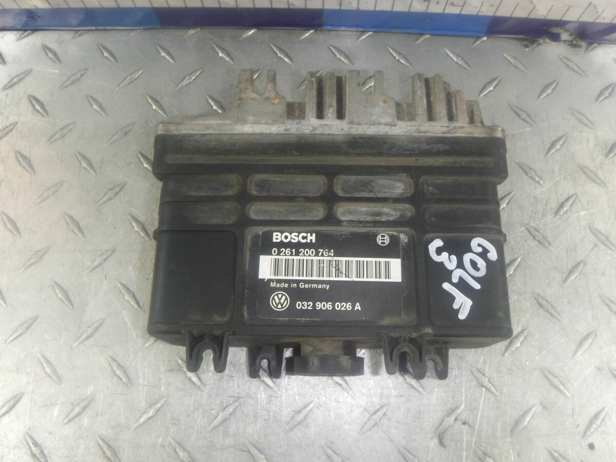 Блок управления двигателем Volkswagen Golf Mk3 (1991—2000) 032906026A
