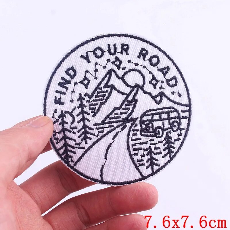 Вышитая нашивка "Find Your Road" с автобусом и горами, PE5514CT