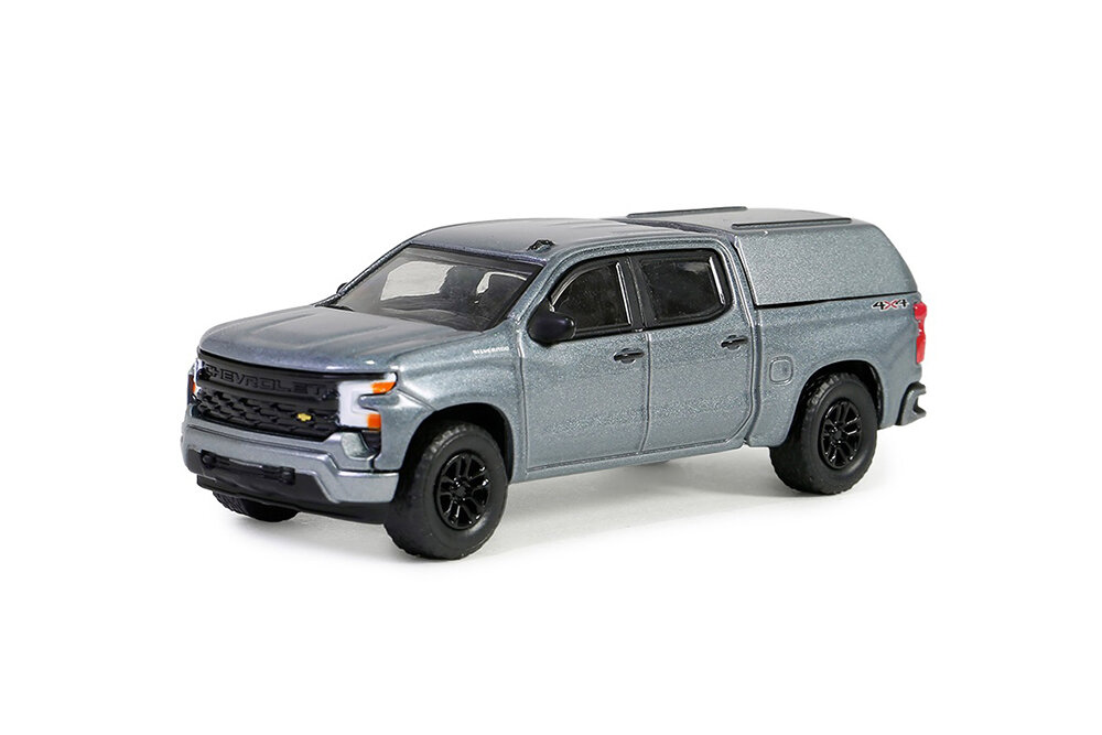 Модель коллекционная Chevrolet silverado 1500 custom пикап с кунгом 2023 sterling gray metallic (длина модели 6-10 см)