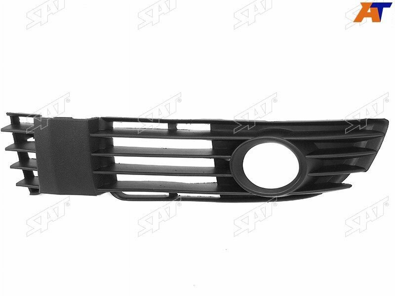 . SAT Оправа ПТФ для VW PASSAT B5 00-05 левая