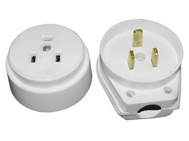 Электро розетка TDM однофазная силовая РШ-ВШ 32А 250В белая наружная SQ1812-0003