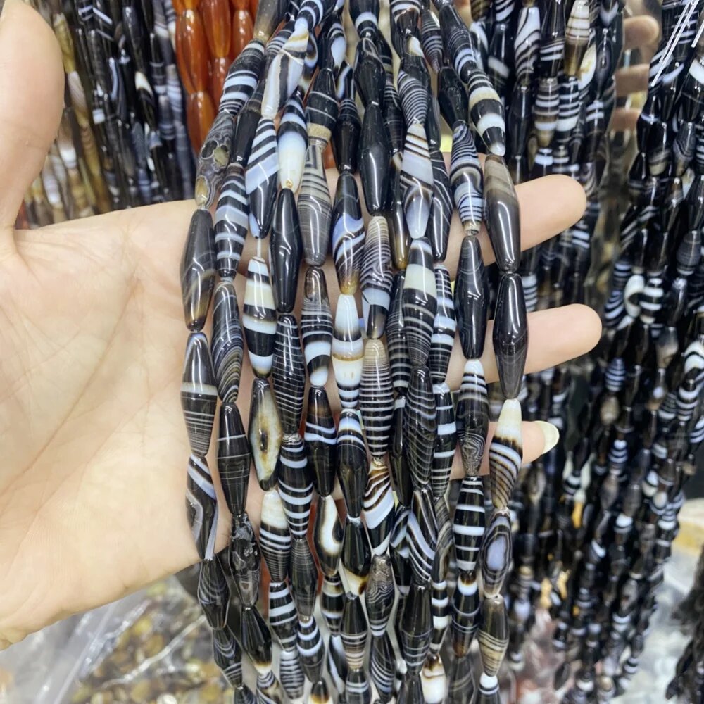 Бусины из агата, яшмы, цитрина и черного агата 6x15, black striped agate