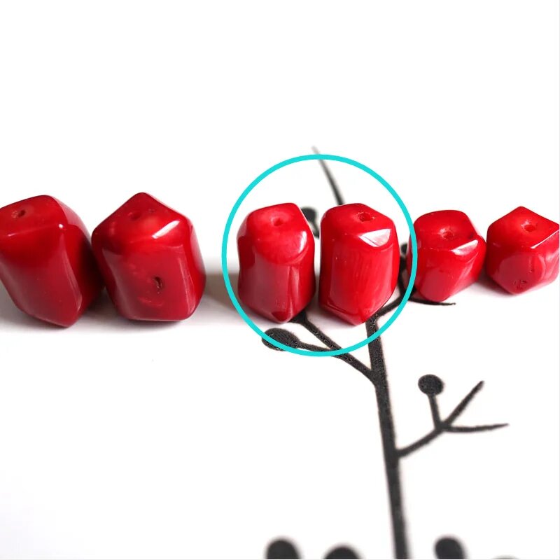 Бусины из искусственного коралла, красный, 2 шт. red middle