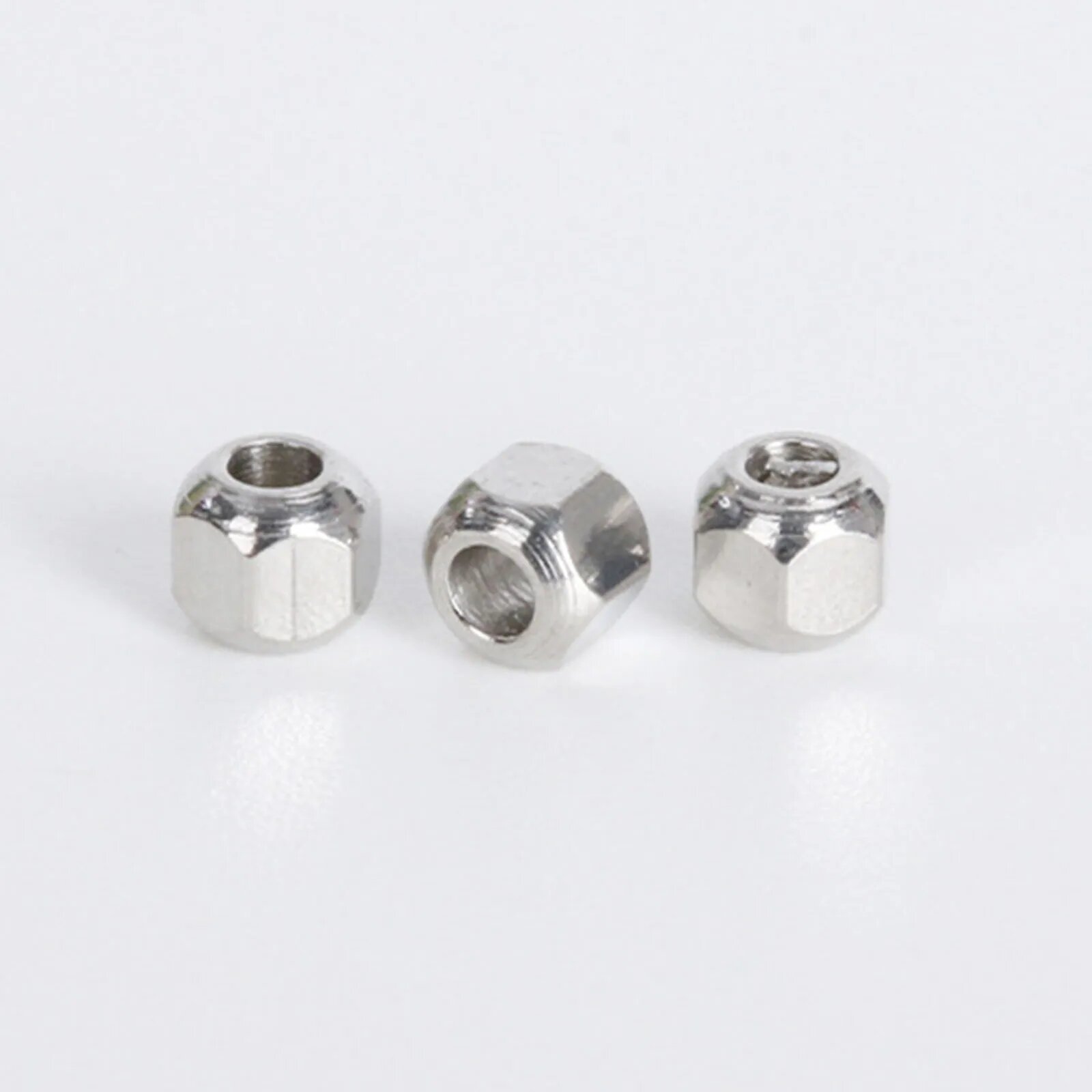 Бусины-кубы DoreenBeads из нержавеющей стали 20 шт. Серый, S5-5x5mm-hole 2mm
