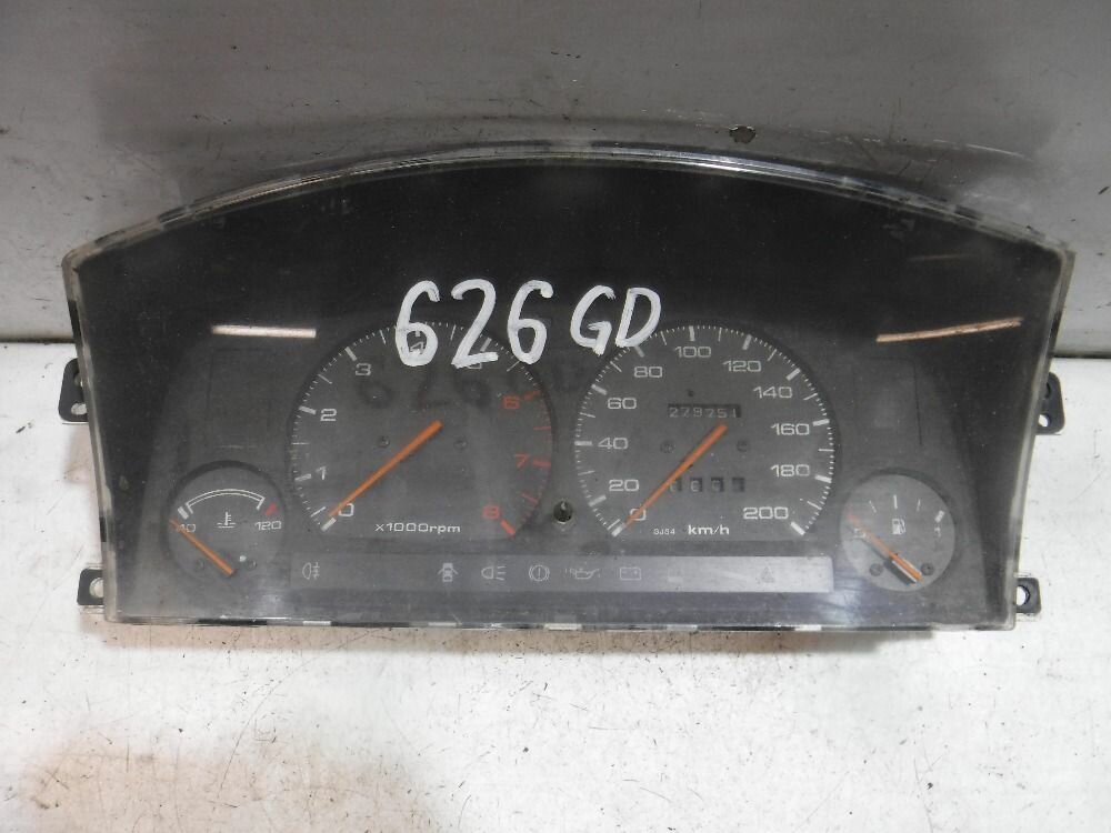 Панель приборов Mazda 626 GD GR1255430G