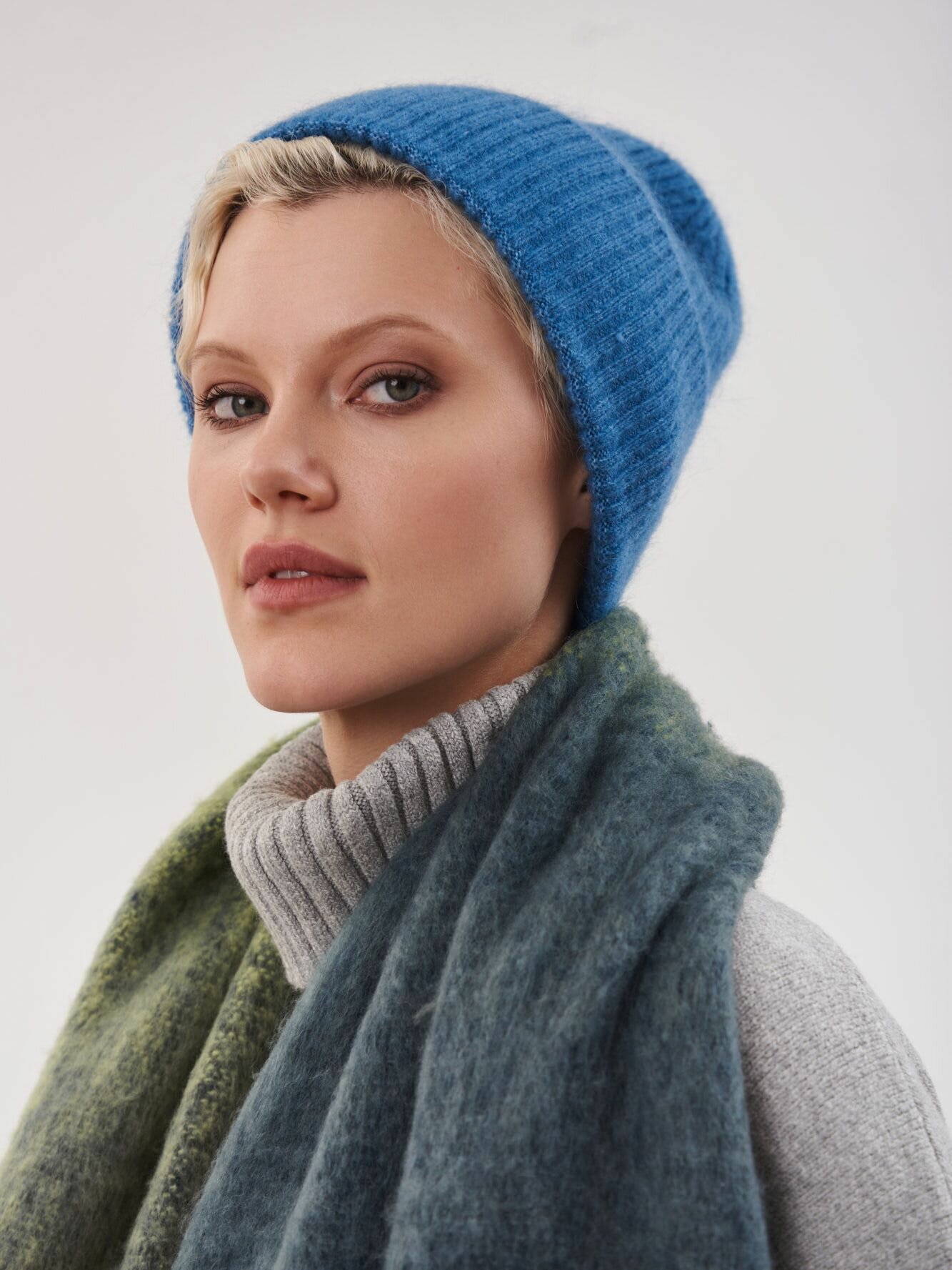 Шапка-бини Базовая коллекция для женщин