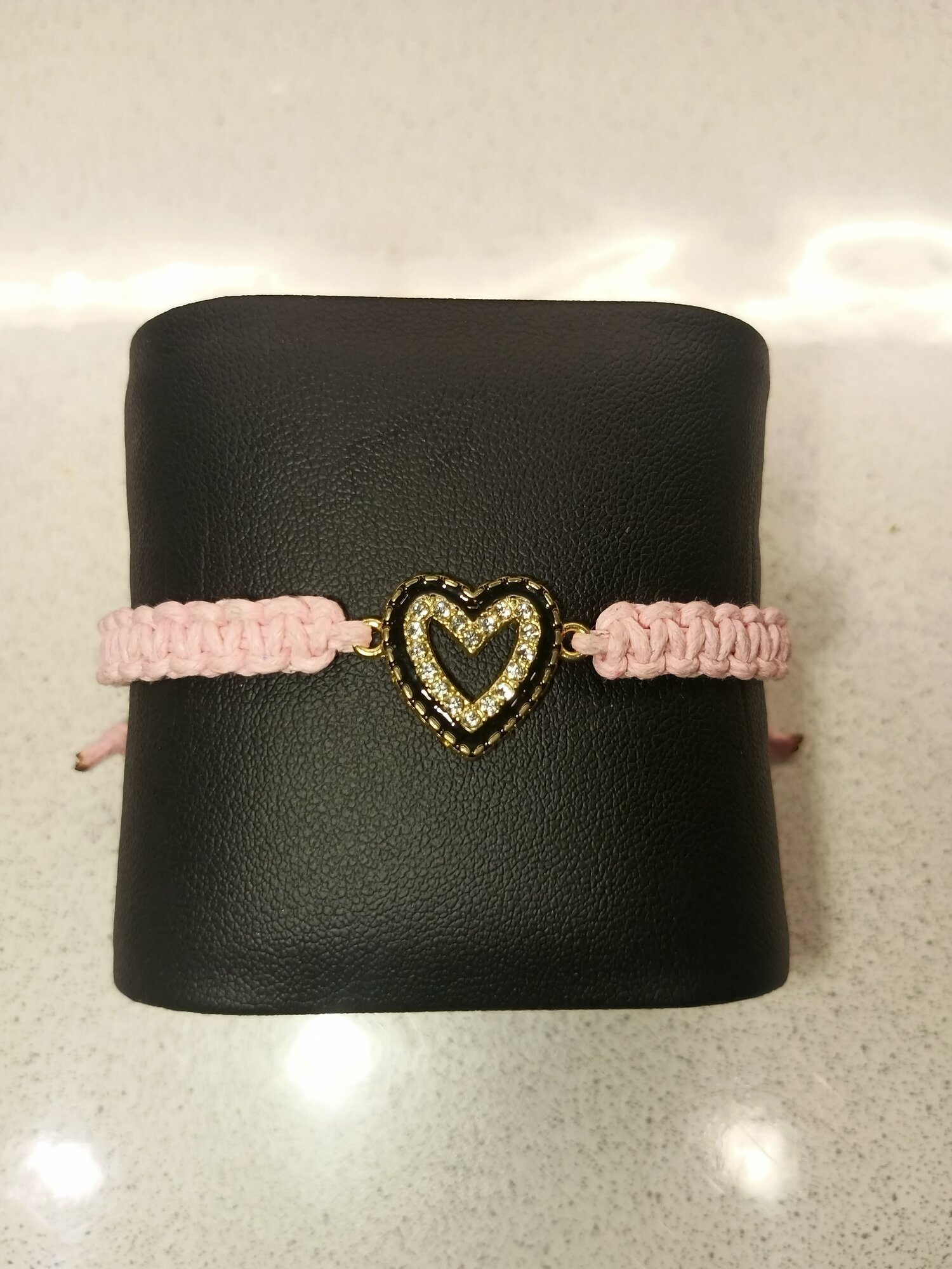 Плетеный браслет