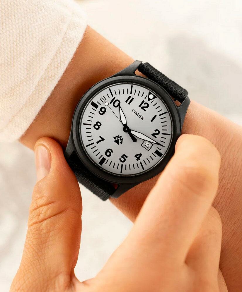 Наручные часы TIMEX, черный — фото 1