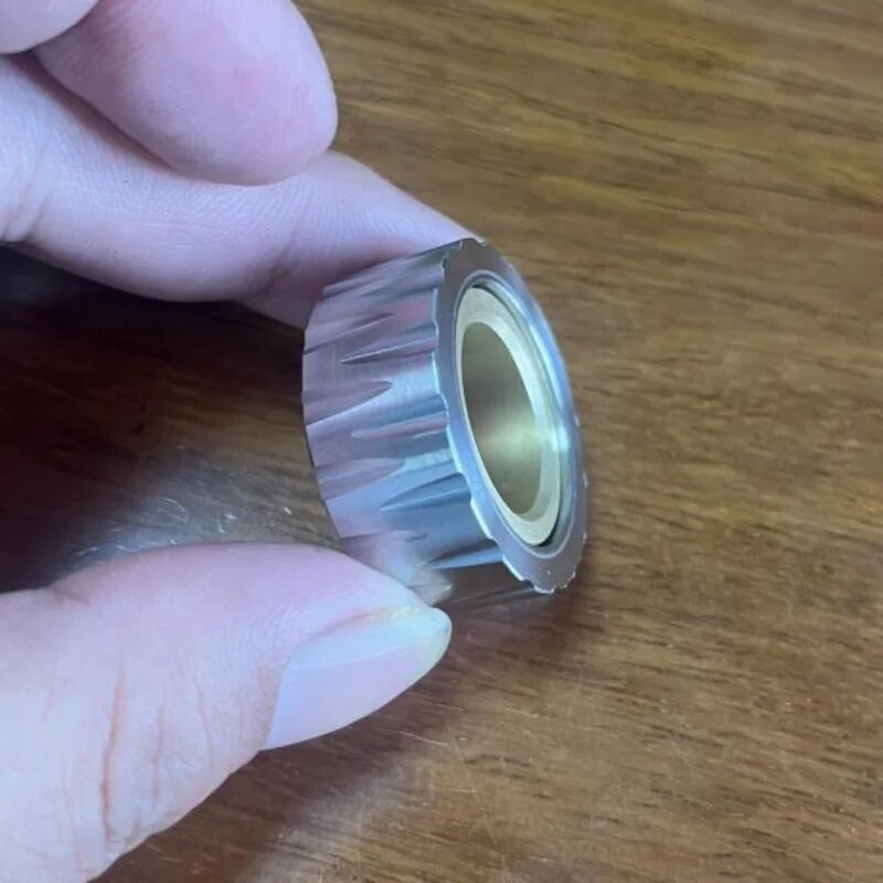 Механическое кольцо с храповым механизмом Antistresse A Silver