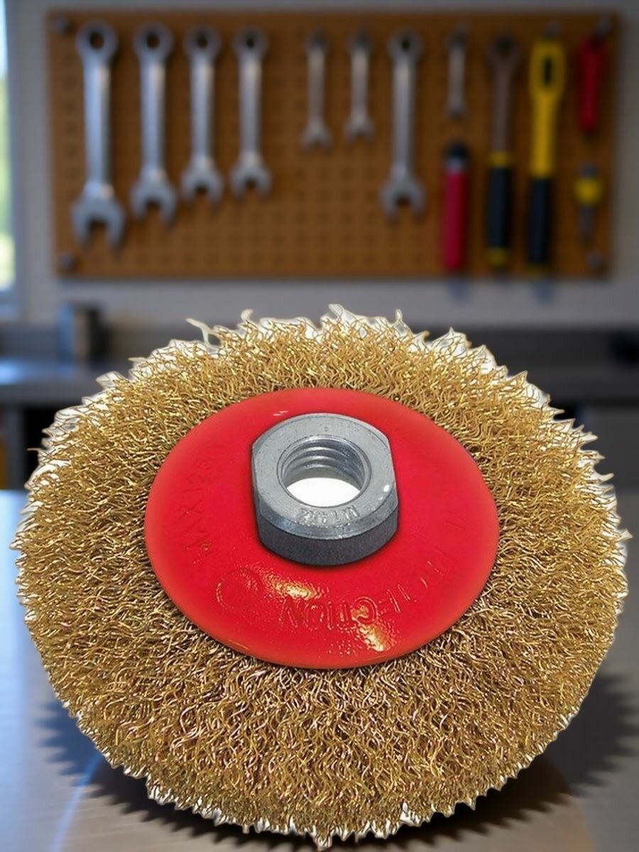 Корщетка "Колесо" 125 мм, волнистая, с наклоном, гайка М14