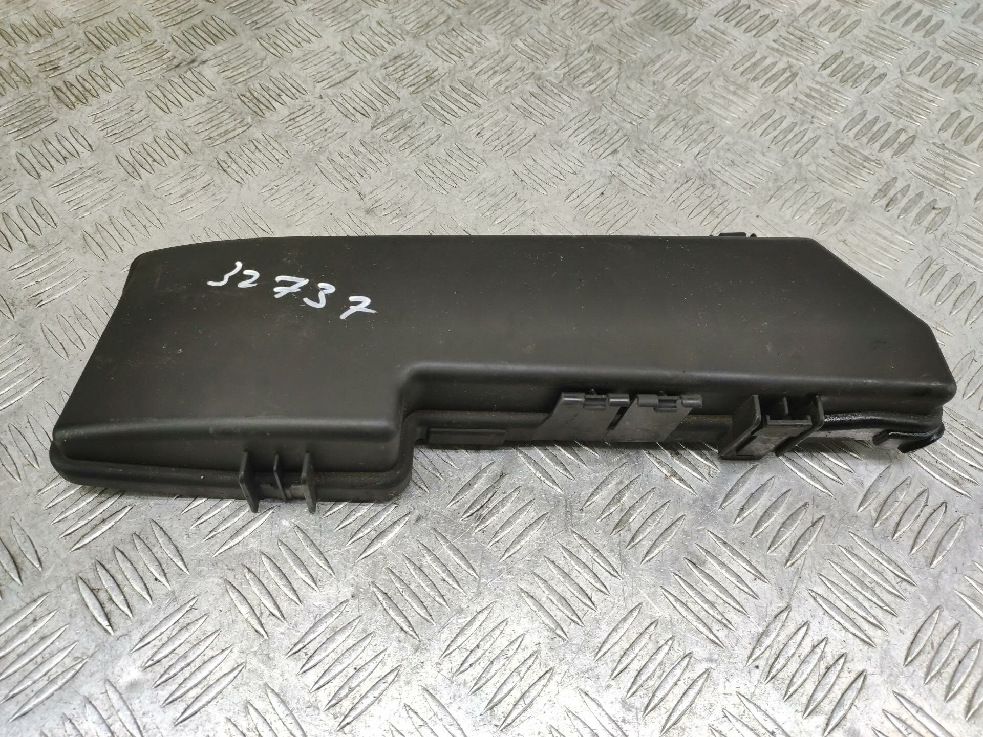 Крышка блока предохранителей Volvo V70 2 2001 9494211