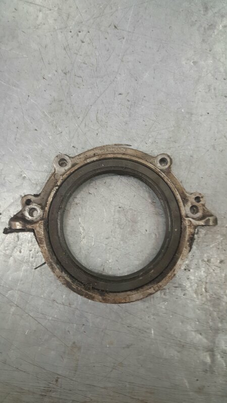 Крышка коленвала Nissan March K11 CG10DE 01.1992 (б/у)