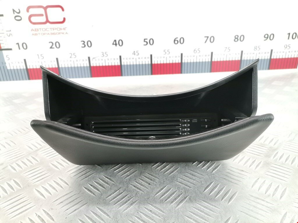 Чейнджер компакт дисков Maserati Quattroporte 5 233649 арт. 1652245