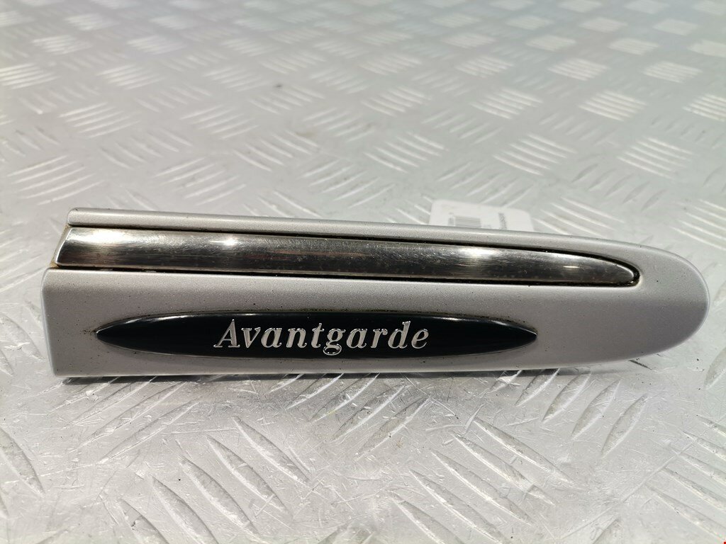 Накладка (молдинг) крыла переднего правого Mercedes CLK-Class (W209) A2096902262 арт. 1070848