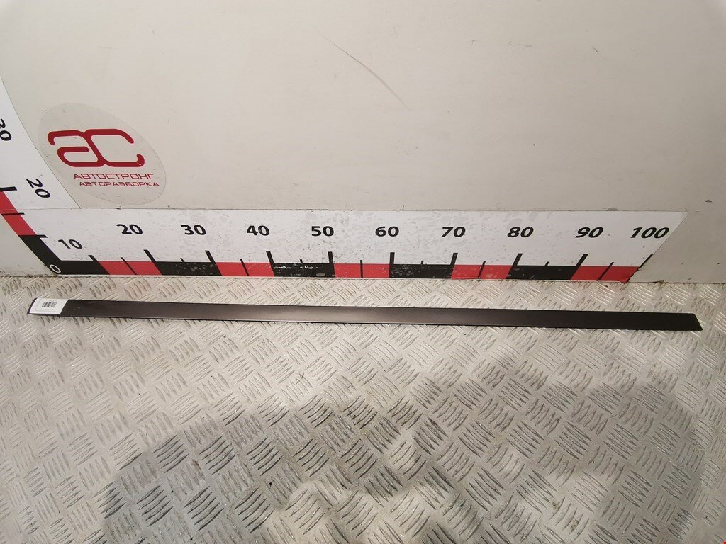 Накладка (молдинг) двери передней левой Audi A6 C5 4B0853953A арт. 1558931