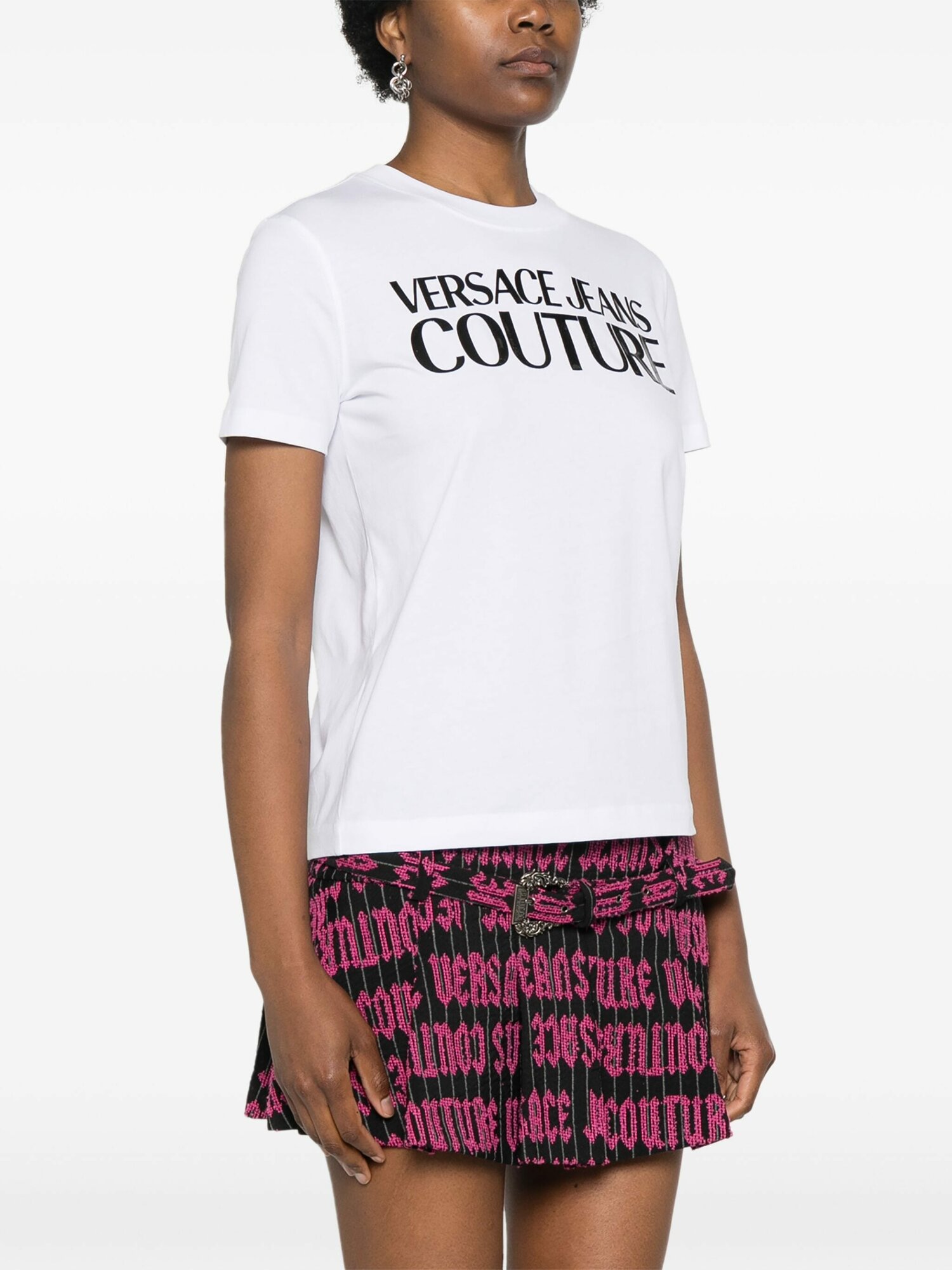 Футболка Versace Jeans Couture, размер 38, бежевый/белый — фото 1