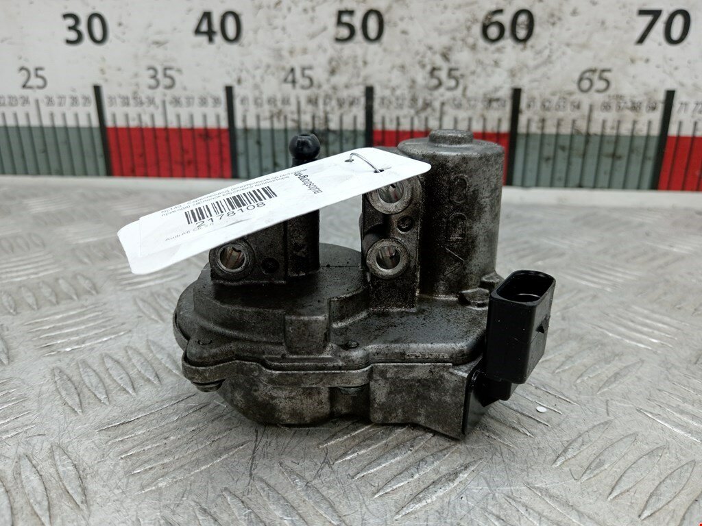 Сервопривод (электропривод моторчик привода) заслонок впускного коллектора Audi A6 C6 059129086E арт. 2178108