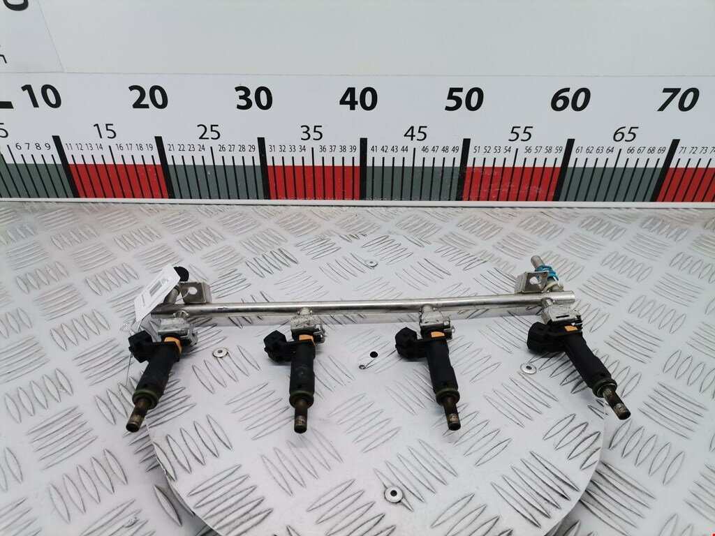 Форсунка бензиновая электрическая Opel Astra H 93185686 арт. 1925401