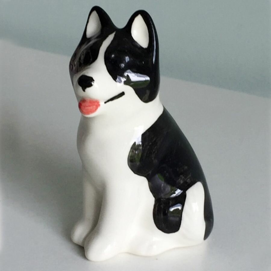 Фаянсовая скульптура Лайка mini