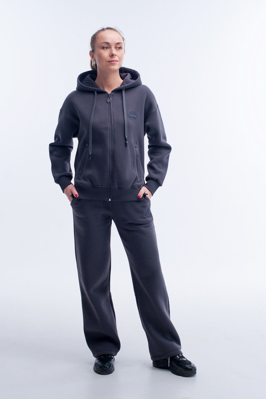 Костюм спортивный