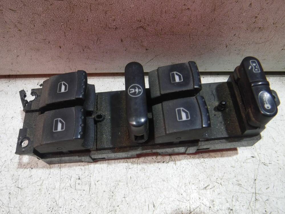 Блок управления стеклоподъемниками VW Passat B5 1J4959857