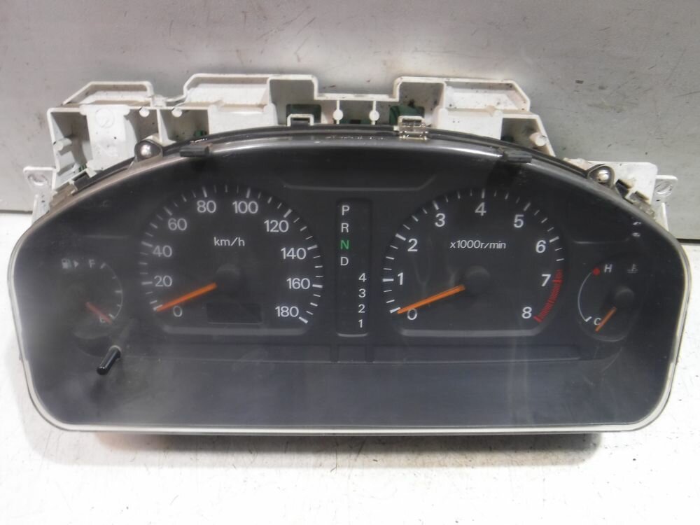 Панель приборов Mitsubishi Galant VIII
