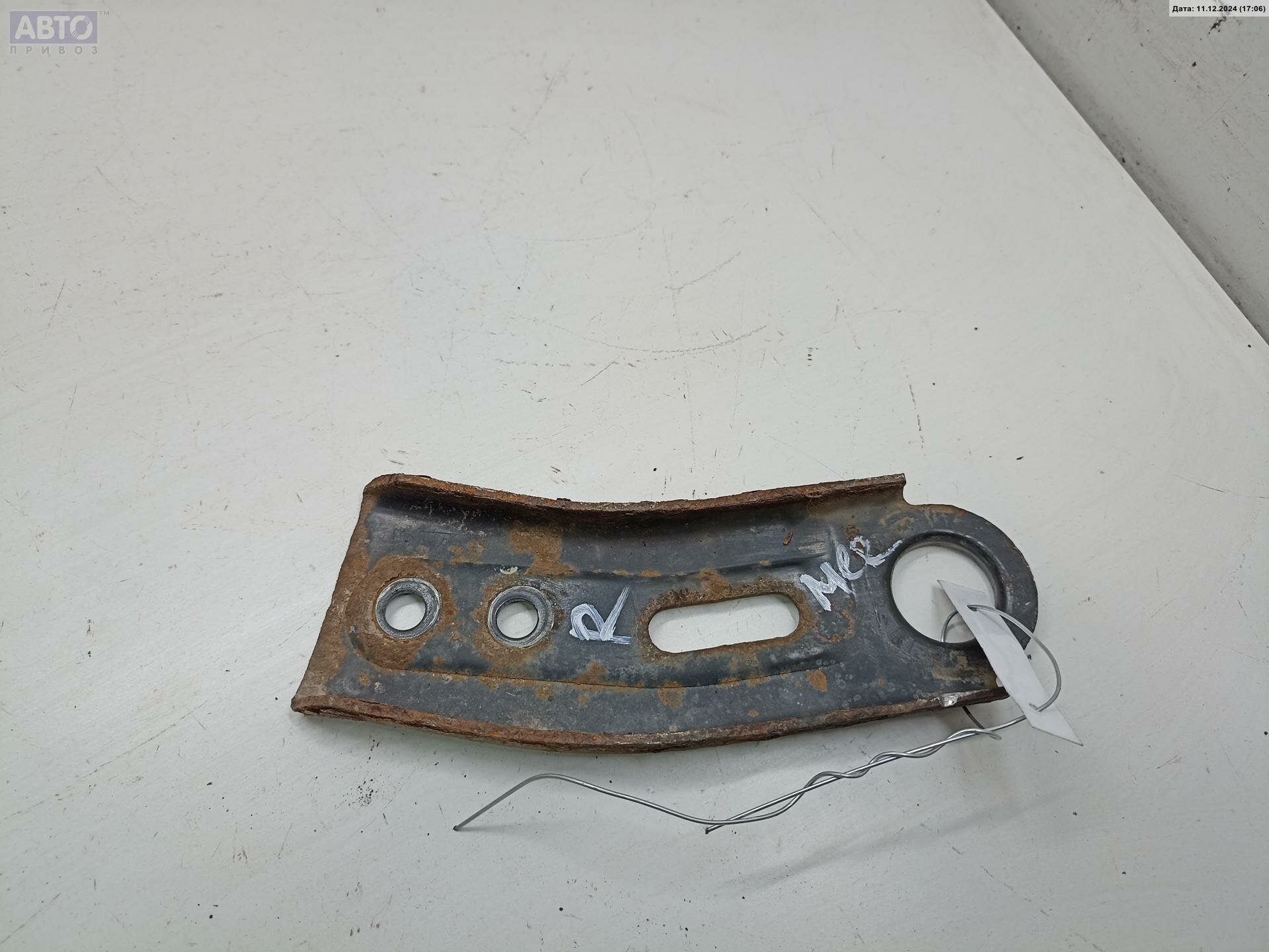 Кронштейн радиатора Opel Corsa C (2000-2006)