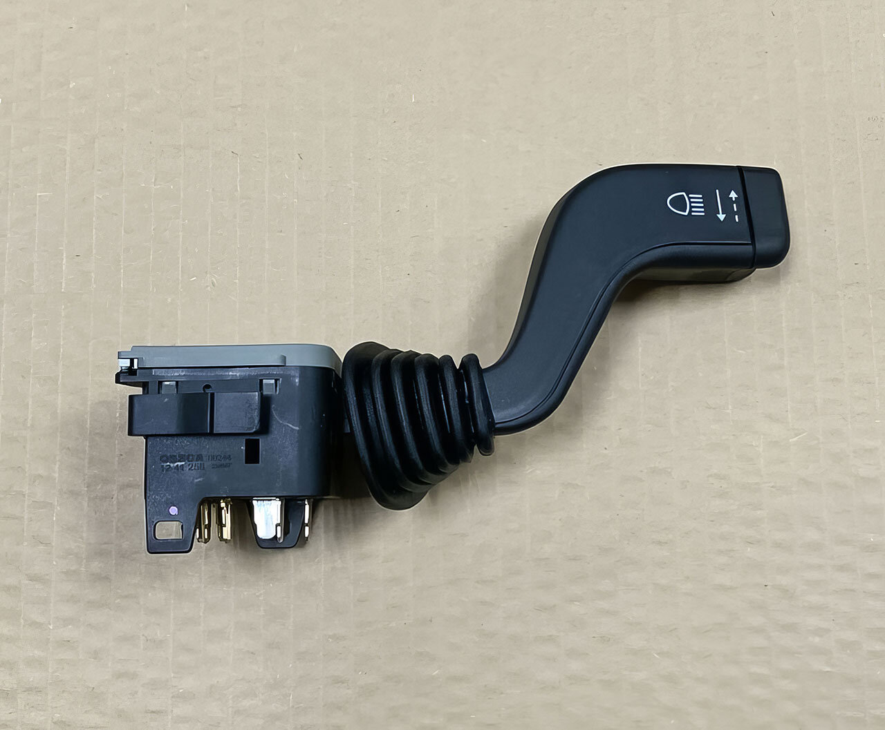 Переключатель света фар OPEL Vectra A/B (OSSCA)