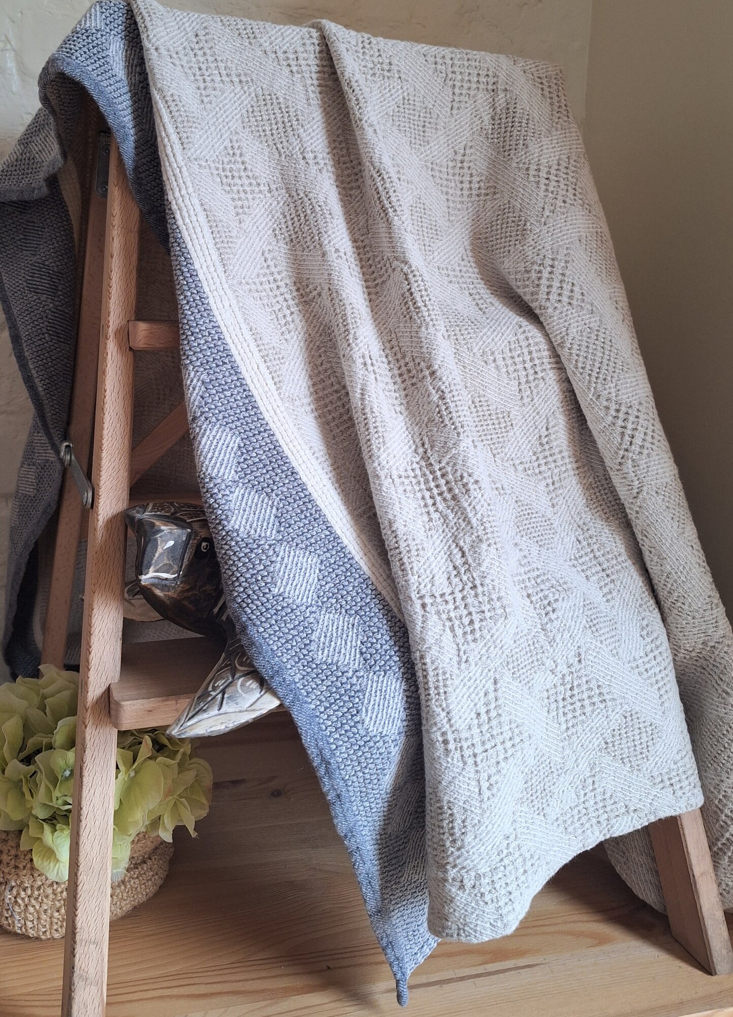 Льняное полотенце Абстракция, полотенце умягченное банное 80х135