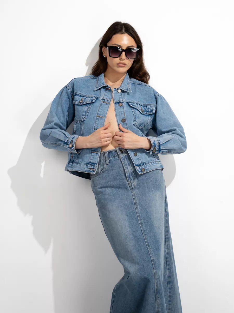 Куртка джинсовая