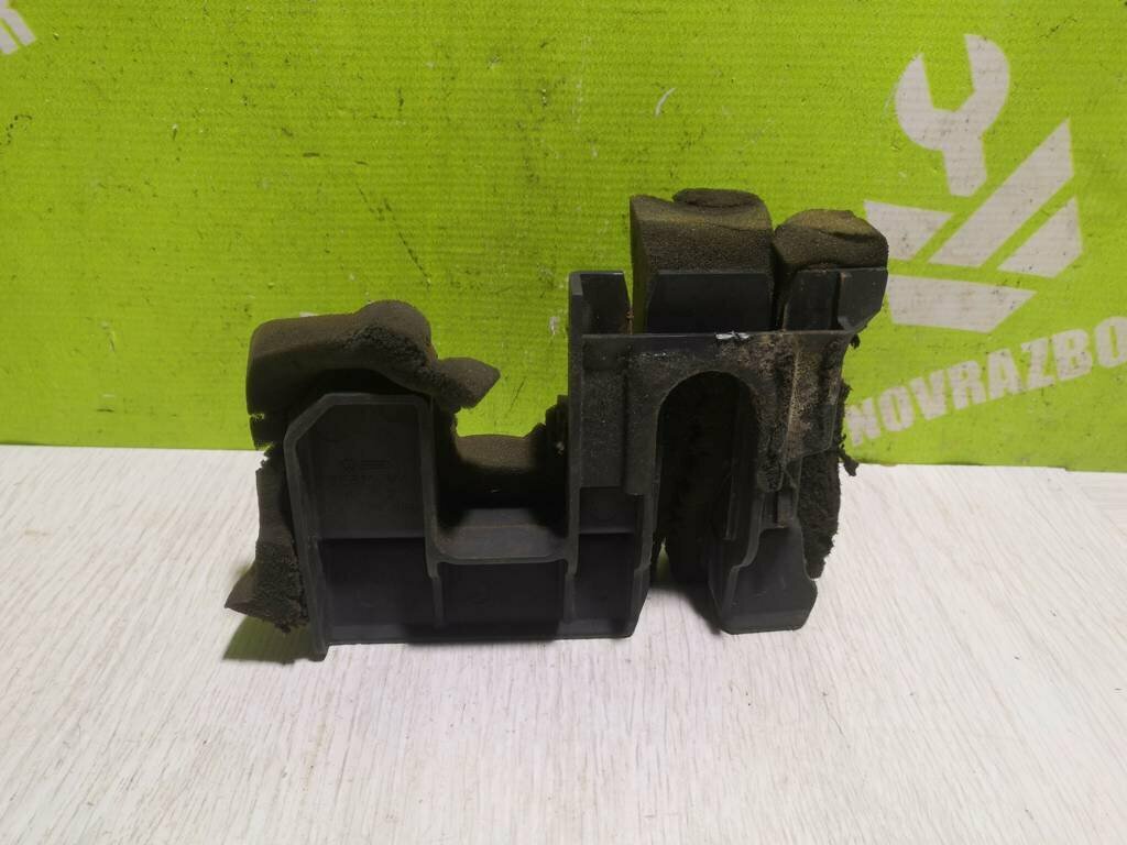 Накладка (кузов внутри) VW Passat B3 1988-1993