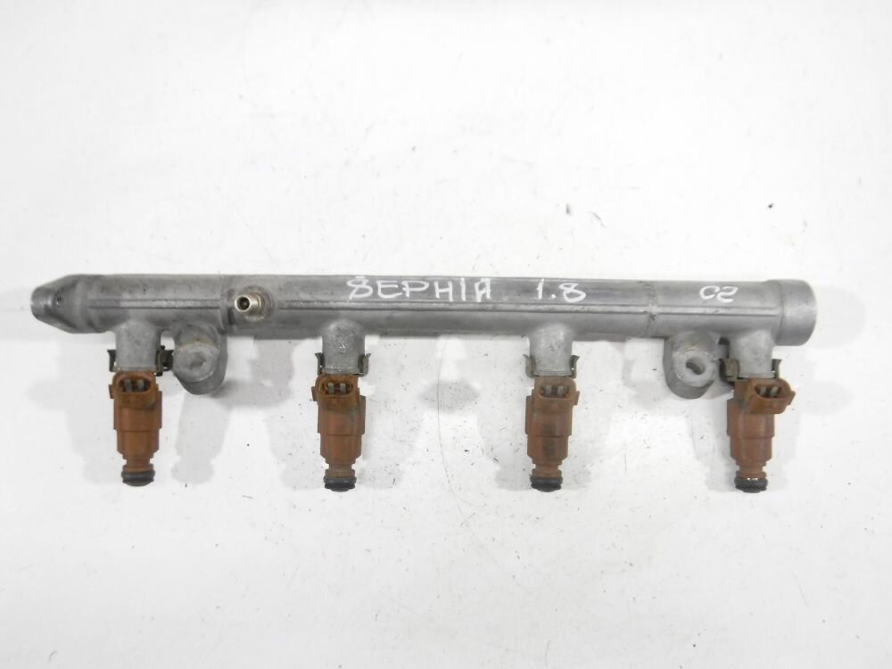 Форсунка топливная Kia Sephia