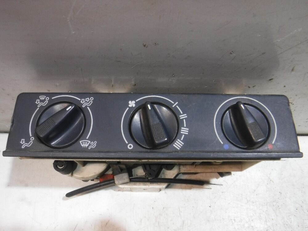 Блок управления отопителем Skoda Felicia I