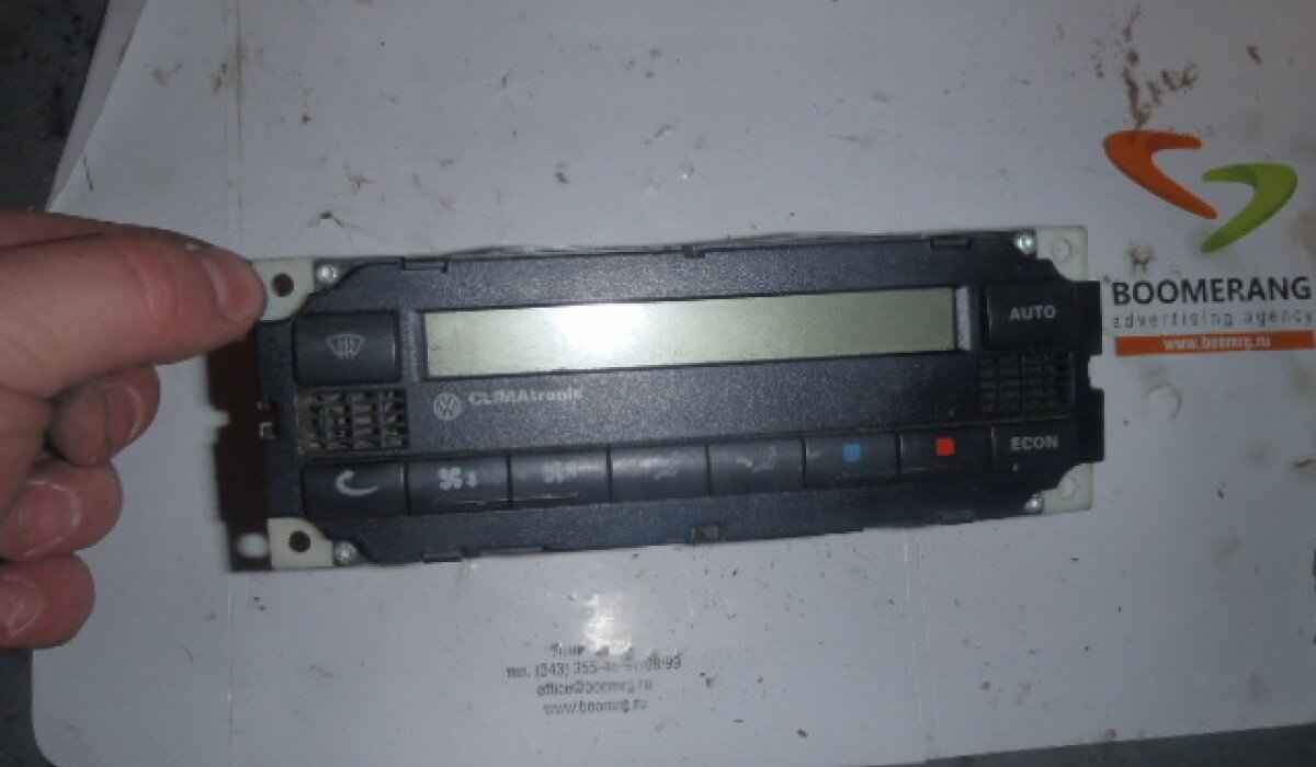 Блок управления климатической установкой Passat (B5) Volkswagen 3B1907044A