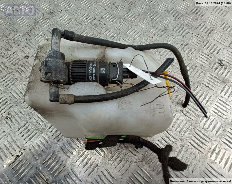 Бачок омывателя Opel Combo C (2001-2011)