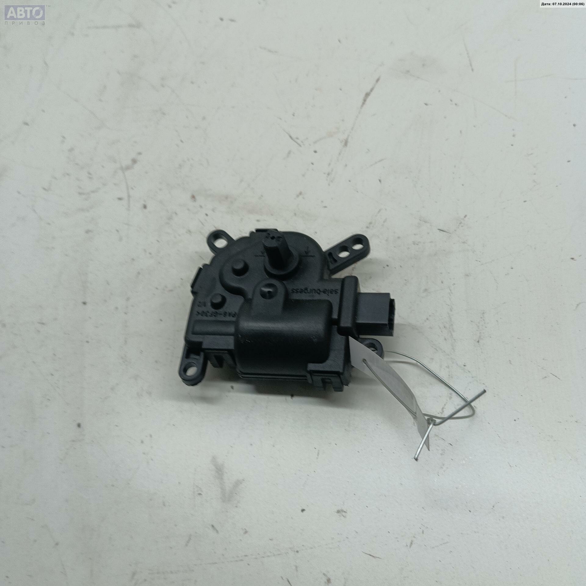 Моторчик заслонки отопителя Ford Focus 2 (2004-2010)