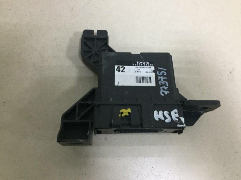 Блок электронный Toyota Hilux 2015 кат.номер: 886500K420