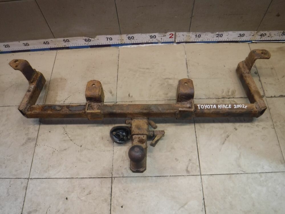 Фаркоп Toyota Hiace