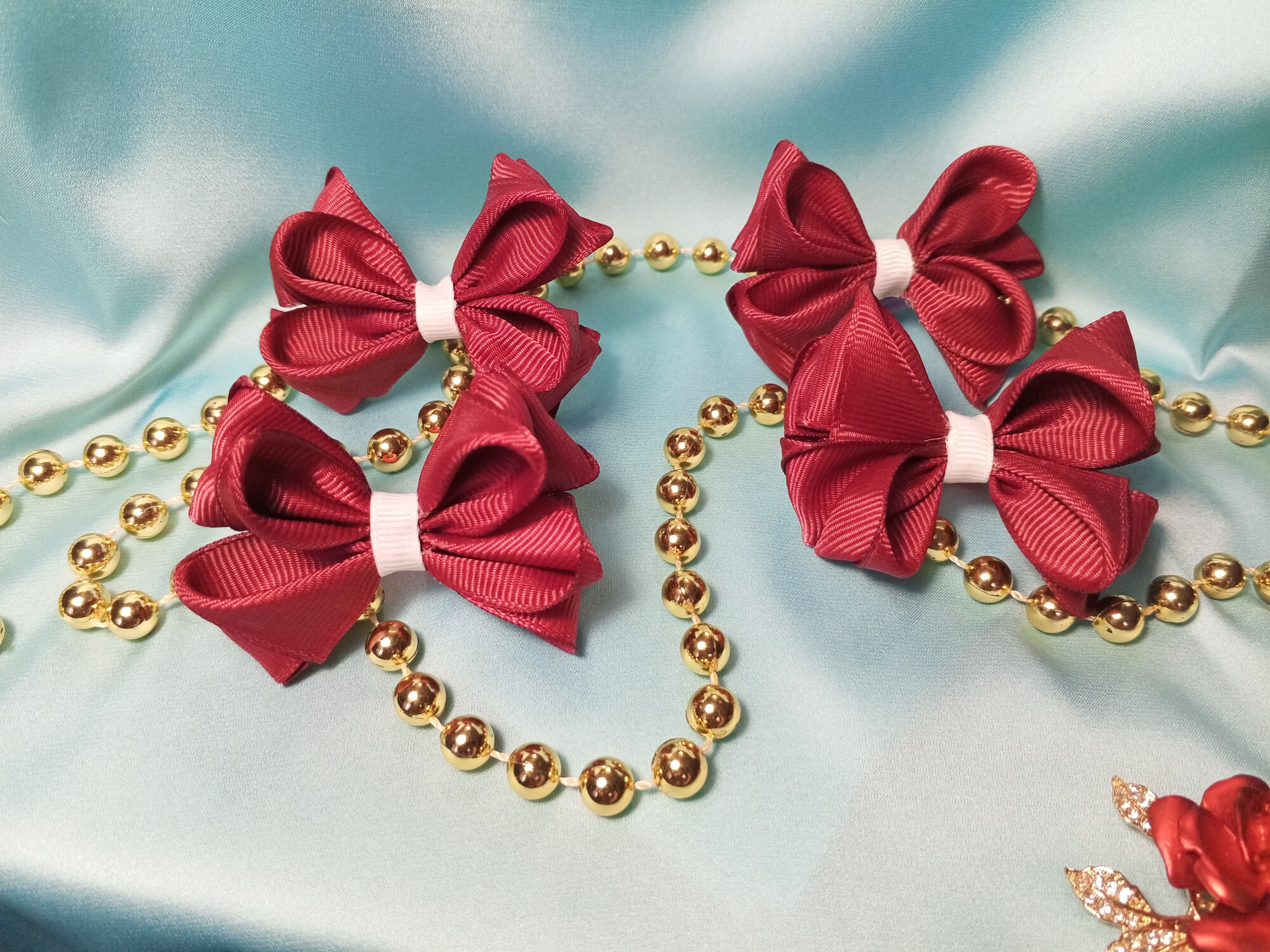 Набор бантиков для волос на резинке ручной работы 4шт.