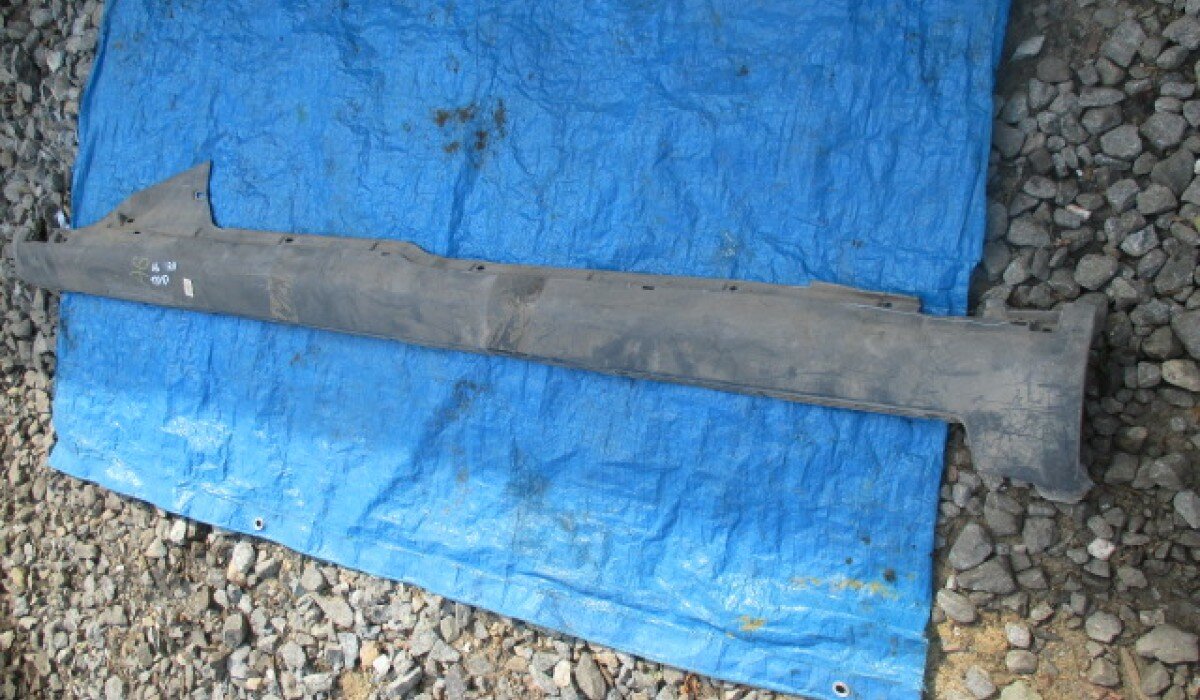 Накладка на порог (наружная) A6 (C5) Audi 4B0853859