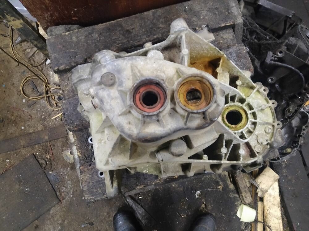 Картер КПП Мини Купер R56 2550012694