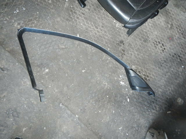 Б/У Накладка рамки двери передней левой, BMW (БМВ)- 1 BMW 1 (E81, E87) (04-11) хорошая 108159 BMW арт. 51337121147