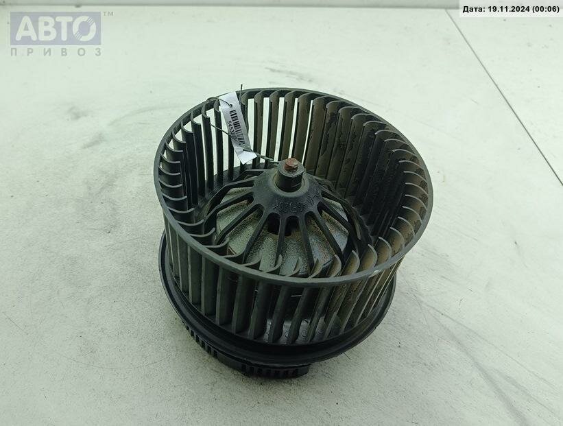 Двигатель отопителя (моторчик печки) Ford C-Max