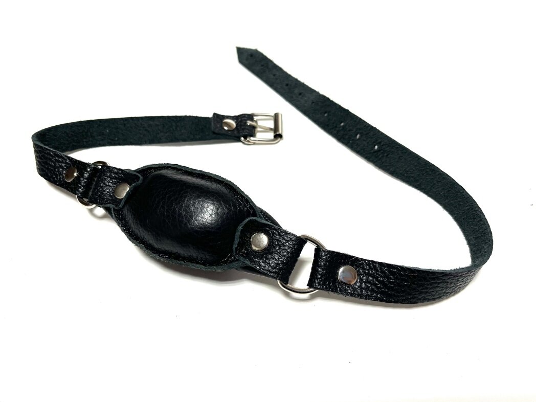Кляп кожаный черный